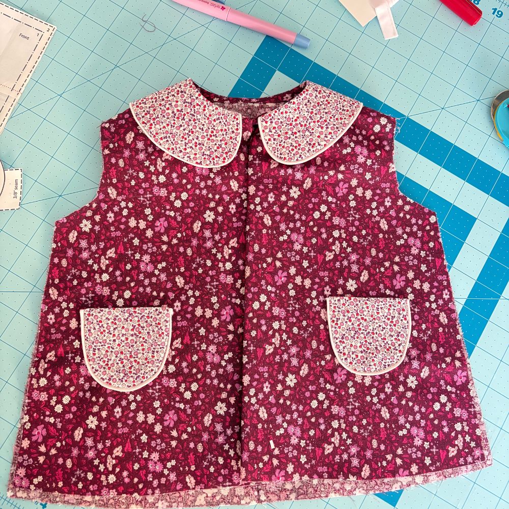How to Sew a Child's Dress Collar with Piping | Joyous Home